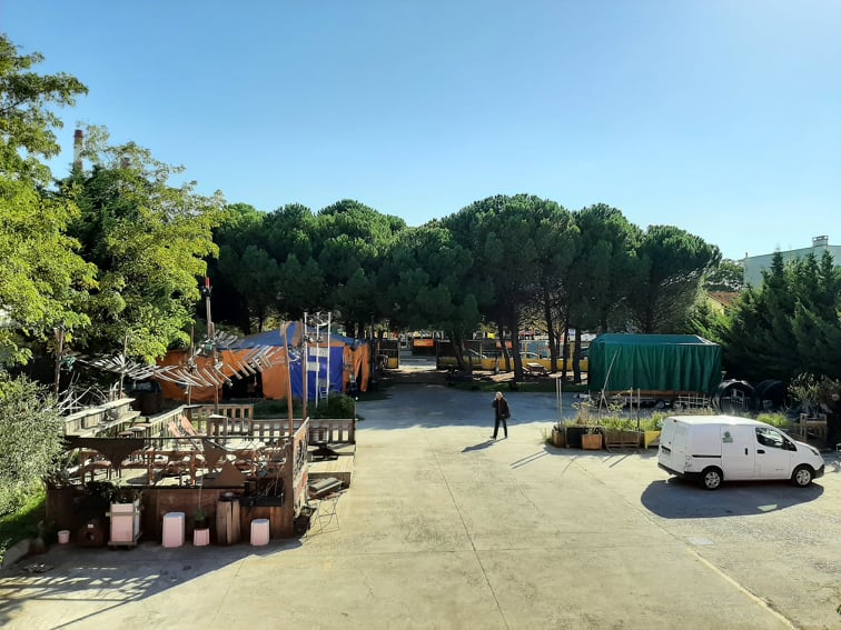 espace exterieur – Le Crapo